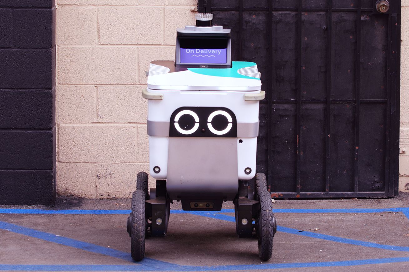A day in the life of a delivery robot | STL Homelife